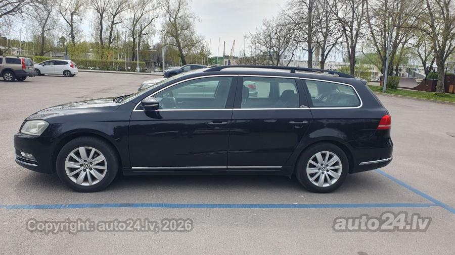 Blue Volkswagen Passat 2012 in Tallinn, with an engine capacity of 1.60 L and mileage of 321 thousand km for 4500 €, photo 3 on AUTOMOTO.COM.LV