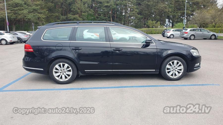 Blue Volkswagen Passat 2012 in Tallinn, with an engine capacity of 1.60 L and mileage of 321 thousand km for 4500 €, photo 5 on AUTOMOTO.COM.LV