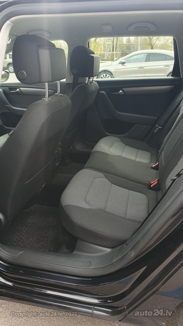 Zils Volkswagen Passat 2012 Tallina, ar dzinēja tilpumu 1.60 L un nobraukumu 321 tūkst. km par 4500 €, foto 10 vietnē AUTOMOTO.COM.LV