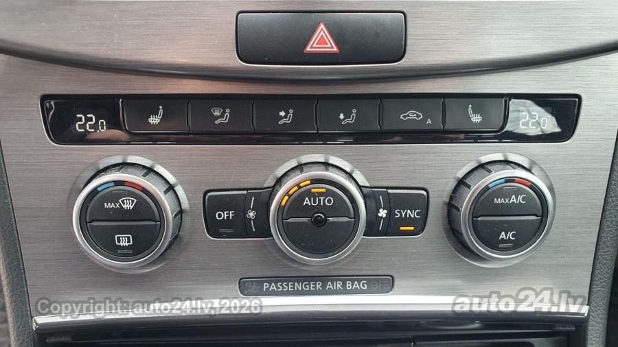Blue Volkswagen Passat 2012 in Tallinn, with an engine capacity of 1.60 L and mileage of 321 thousand km for 4500 €, photo 17 on AUTOMOTO.COM.LV
