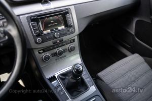 Zils Volkswagen Passat 2012 Paide, ar dzinēja tilpumu 1.60 L un nobraukumu 253 tūkst. km par 6499 €, foto 22 vietnē AUTOMOTO.COM.LV