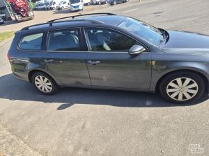 Blue Volkswagen Passat 2012 in Kaunas, with an engine capacity of 1.60 L and mileage of 269 thousand km for 4500 €, photo 5 on AUTOMOTO.COM.LV