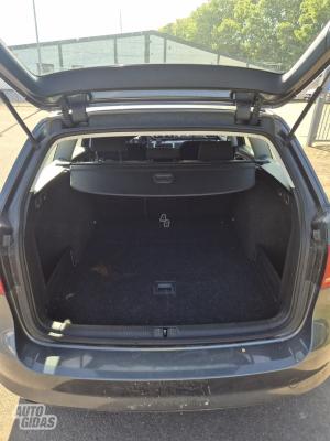 Blue Volkswagen Passat 2012 in Kaunas, with an engine capacity of 1.60 L and mileage of 269 thousand km for 4500 €, photo 13 on AUTOMOTO.COM.LV