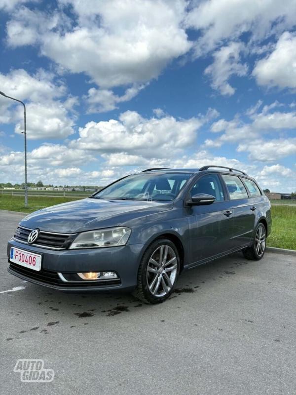 Zils Volkswagen Passat 2012 Kauņa, ar dzinēja tilpumu 1.60 L un nobraukumu 270 tūkst. km par 4200 €, foto 2 vietnē AUTOMOTO.COM.LV