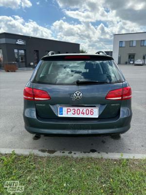 Blue Volkswagen Passat 2012 in Kaunas, with an engine capacity of 1.60 L and mileage of 270 thousand km for 4200 €, photo 7 on AUTOMOTO.COM.LV