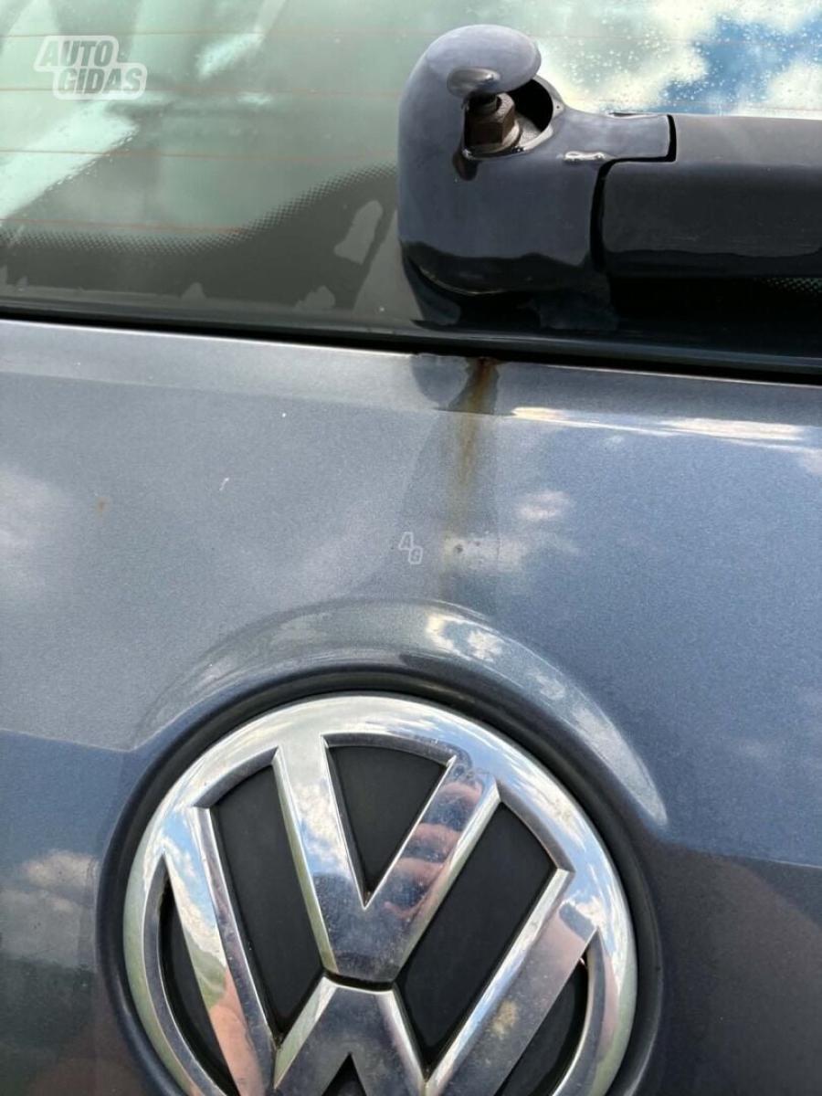 Blue Volkswagen Passat 2012 in Kaunas, with an engine capacity of 1.60 L and mileage of 270 thousand km for 4200 €, photo 11 on AUTOMOTO.COM.LV