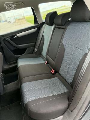 Blue Volkswagen Passat 2012 in Kaunas, with an engine capacity of 1.60 L and mileage of 270 thousand km for 4200 €, photo 22 on AUTOMOTO.COM.LV