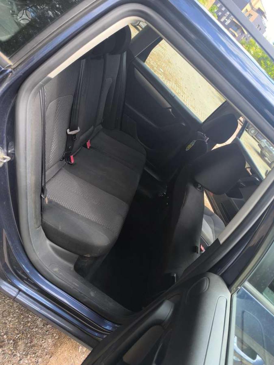 Zils Volkswagen Passat 2012 Viļņa, ar dzinēja tilpumu 1.97 L un nobraukumu 340 tūkst. km par 2999 €, foto 16 vietnē AUTOMOTO.COM.LV