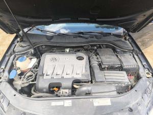 Zils Volkswagen Passat 2012 Viļņa, ar dzinēja tilpumu 1.97 L un nobraukumu 340 tūkst. km par 2999 €, foto 21 vietnē AUTOMOTO.COM.LV