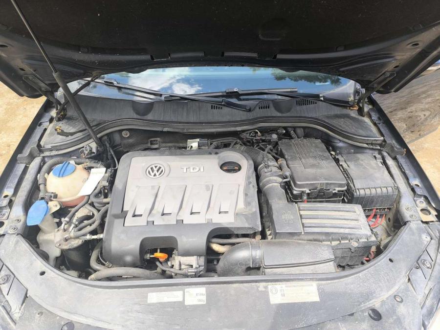 Zils Volkswagen Passat 2012 Viļņa, ar dzinēja tilpumu 1.97 L un nobraukumu 340 tūkst. km par 2999 €, foto 21 vietnē AUTOMOTO.COM.LV