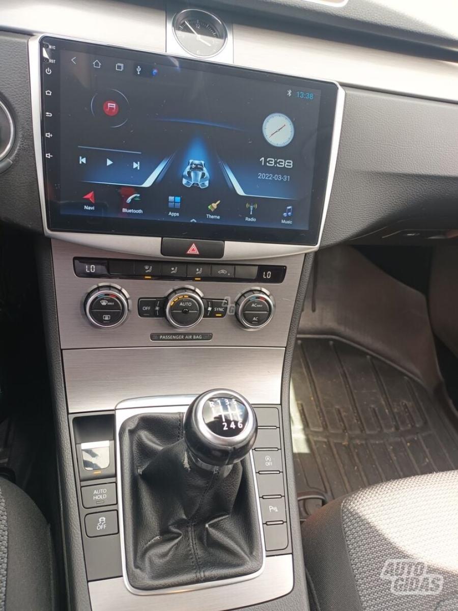 Zils Volkswagen Passat 2012 Panevēža, ar dzinēja tilpumu 1.60 L un nobraukumu 273 tūkst. km par 5000 €, foto 13 vietnē AUTOMOTO.COM.LV