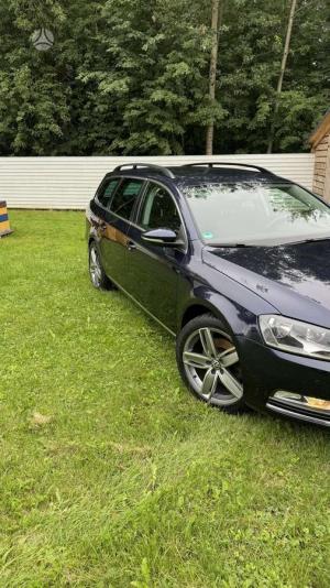 Blue Volkswagen Passat 2012 in Marijampole, with an engine capacity of 1.97 L and mileage of 217 thousand km for 5500 €, photo 3 on AUTOMOTO.COM.LV