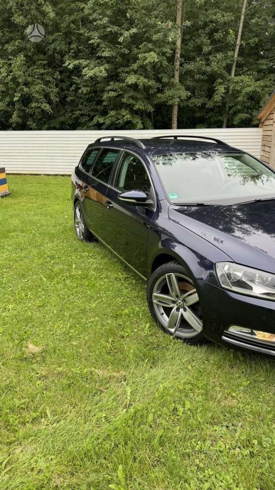 Blue Volkswagen Passat 2012 in Marijampole, with an engine capacity of 1.97 L and mileage of 217 thousand km for 5500 €, photo 3 on AUTOMOTO.COM.LV