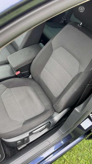 Blue Volkswagen Passat 2012 in Marijampole, with an engine capacity of 1.97 L and mileage of 217 thousand km for 5500 €, photo 9 on AUTOMOTO.COM.LV