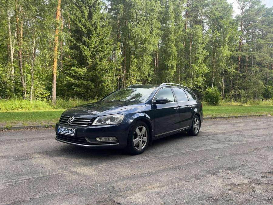 Zils Volkswagen Passat 2012 Visaginas, ar dzinēja tilpumu 1.97 L un nobraukumu 249 tūkst. km par 4950 €, foto 3 vietnē AUTOMOTO.COM.LV