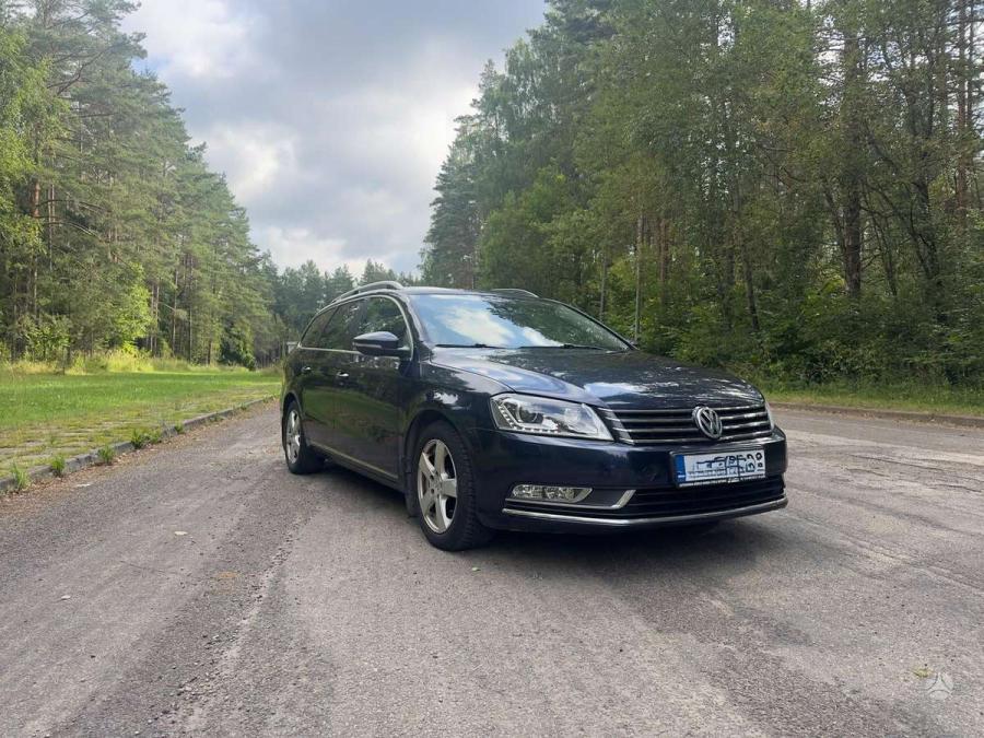Zils Volkswagen Passat 2012 Visaginas, ar dzinēja tilpumu 1.97 L un nobraukumu 249 tūkst. km par 4950 €, foto 8 vietnē AUTOMOTO.COM.LV