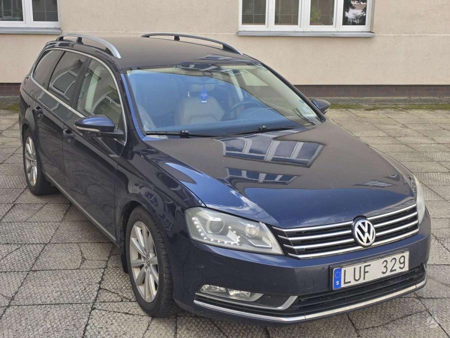 Zils Volkswagen Passat 2012 Šilutė, ar dzinēja tilpumu 2.00 L un nobraukumu 300 tūkst. km par 2750 €, foto 3 vietnē AUTOMOTO.COM.LV