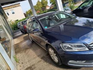 Zils Volkswagen Passat 2012 Jurbarkas, ar dzinēja tilpumu 1.97 L un nobraukumu 288 tūkst. km par 3699 €, foto  vietnē AUTOMOTO.COM.LV