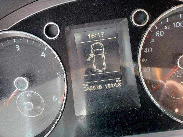 Blue Volkswagen Passat 2012 in Jurbarkas, with an engine capacity of 1.97 L and mileage of 288 thousand km for 3699 €, photo 10 on AUTOMOTO.COM.LV