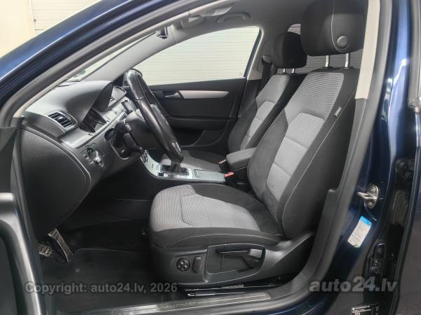 Volkswagen Passat 2012 in Viljandi on AUTOMOTO.COM.LV Blue Volkswagen Passat 2012 in Viljandi, with an engine capacity of 2.00 L and mileage of 295 thousand km for 6790 €, photo 8 on AUTOMOTO.COM.LV