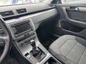 Zils Volkswagen Passat 2013 Kelmė, ar dzinēja tilpumu 2.00 L un nobraukumu 340 tūkst. km par 2850 €, foto 5 vietnē AUTOMOTO.COM.LV