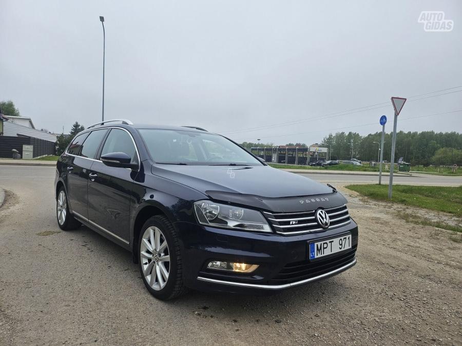Blue Volkswagen Passat 2013 in Klaipeda, with an engine capacity of 2.00 L and mileage of 260 thousand km for 5200 €, photo 5 on AUTOMOTO.COM.LV