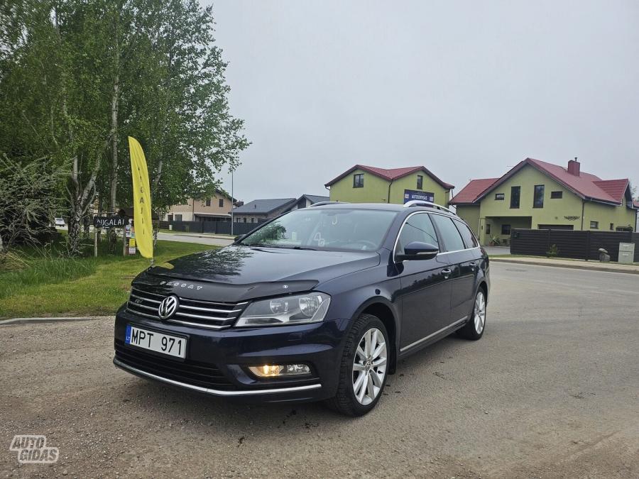 Blue Volkswagen Passat 2013 in Klaipeda, with an engine capacity of 2.00 L and mileage of 260 thousand km for 5200 €, photo 6 on AUTOMOTO.COM.LV