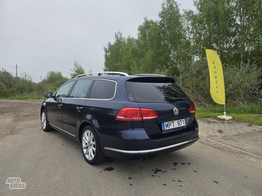 Blue Volkswagen Passat 2013 in Klaipeda, with an engine capacity of 2.00 L and mileage of 260 thousand km for 5200 €, photo 8 on AUTOMOTO.COM.LV