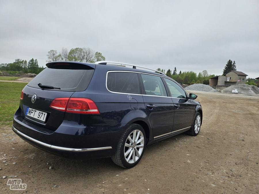 Blue Volkswagen Passat 2013 in Klaipeda, with an engine capacity of 2.00 L and mileage of 260 thousand km for 5200 €, photo 9 on AUTOMOTO.COM.LV