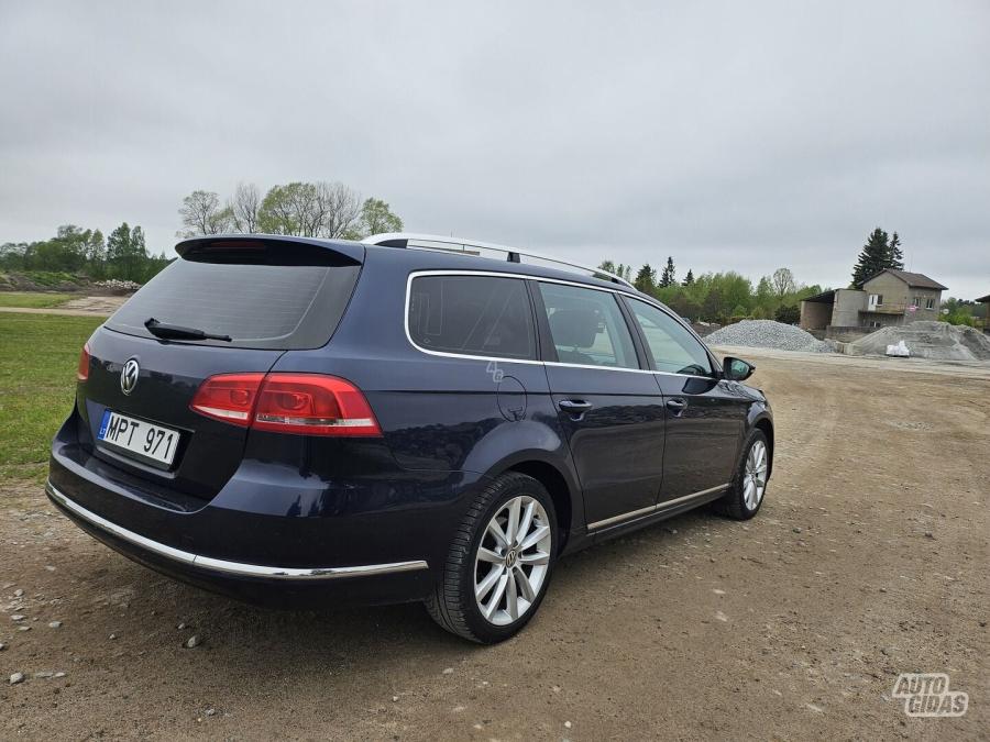 Blue Volkswagen Passat 2013 in Klaipeda, with an engine capacity of 2.00 L and mileage of 260 thousand km for 5200 €, photo 11 on AUTOMOTO.COM.LV
