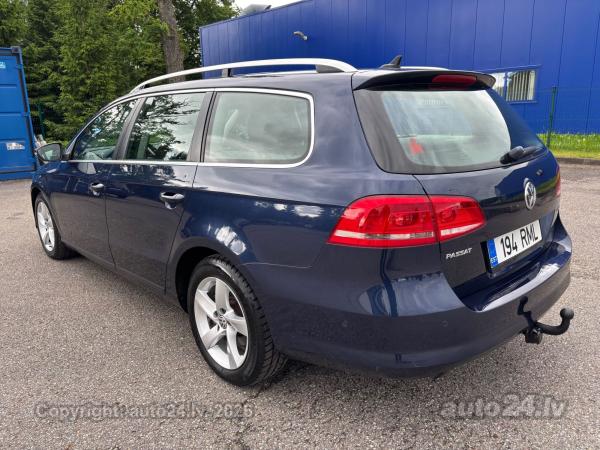 Blue Volkswagen Passat 2013 in Paide, with an engine capacity of 1.60 L and mileage of 244 thousand km for 6990 €, photo 4 on AUTOMOTO.COM.LV