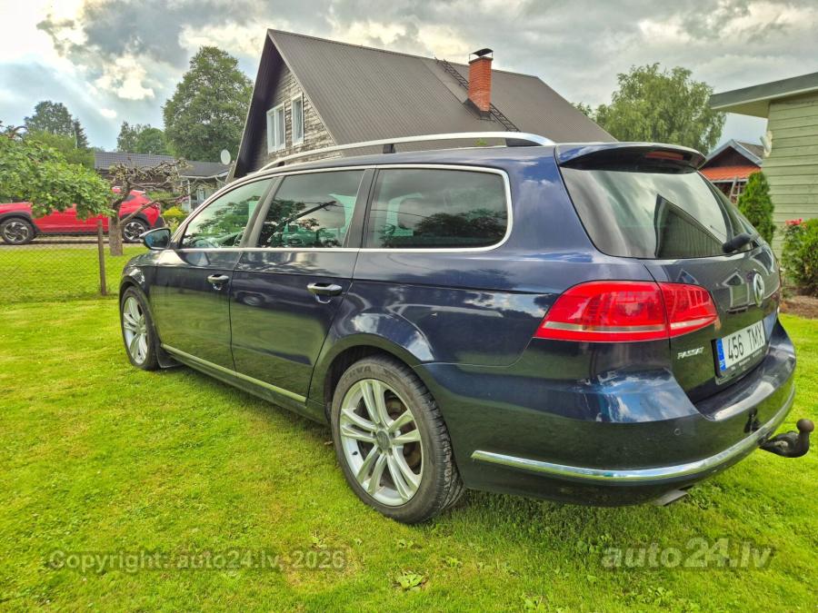 Blue Volkswagen Passat 2013 in Tallinn, with an engine capacity of 2.00 L and mileage of 325 thousand km for 4200 €, photo 5 on AUTOMOTO.COM.LV