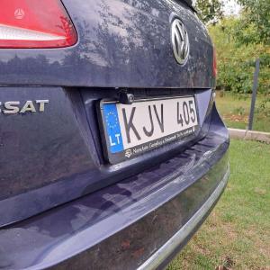 Zils Volkswagen Passat 2013 Marijampole, ar dzinēja tilpumu 2.00 L un nobraukumu 320 tūkst. km par 3500 €, foto 7 vietnē AUTOMOTO.COM.LV