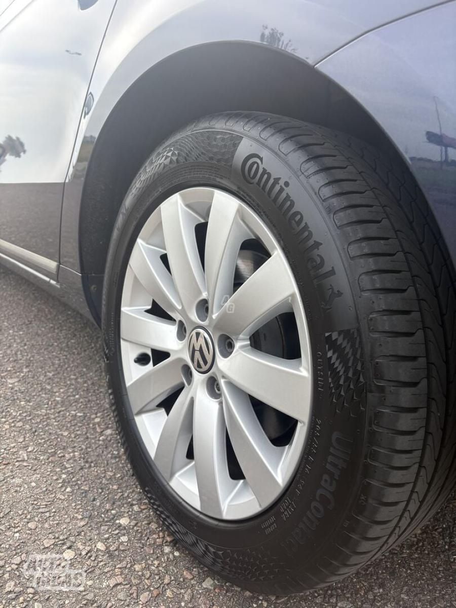 Синий Фольксваген Пассат 2013 в Каунас, объемом двигателя 2.00 л и пробегом 255 тыс. км за 4900 €, фото 19 на AUTOMOTO.COM.LV