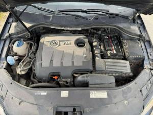 Blue Volkswagen Passat 2013 in Vilnius, with an engine capacity of 1.60 L and mileage of 407 thousand km for 2400 €, photo 7 on AUTOMOTO.COM.LV