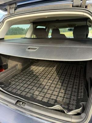 Blue Volkswagen Passat 2013 in Vilnius, with an engine capacity of 1.60 L and mileage of 407 thousand km for 2400 €, photo 13 on AUTOMOTO.COM.LV