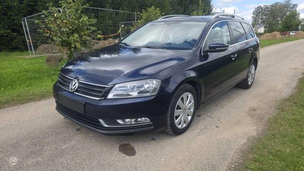 Zils Volkswagen Passat 2013 Kauņa, ar dzinēja tilpumu 1.60 L un nobraukumu 296 tūkst. km par 4775 €, foto 4 vietnē AUTOMOTO.COM.LV