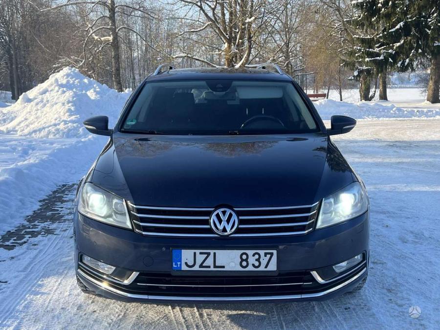 Синий Фольксваген Пассат 2014 в Тракай, объемом двигателя 1.97 л и пробегом 370 тыс. км за 6200 €, фото 8 на AUTOMOTO.COM.LV