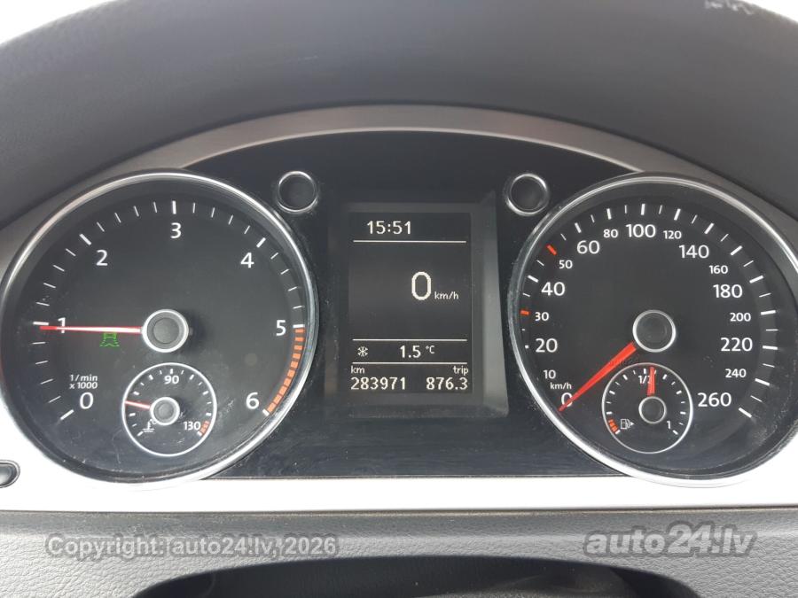 Blue Volkswagen Passat 2014 in Voru, with an engine capacity of 2.00 L and mileage of 284 thousand km for 7600 €, photo 10 on AUTOMOTO.COM.LV