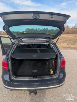 Zils Volkswagen Passat 2014 Šauļi, ar dzinēja tilpumu 1.60 L un nobraukumu 312 tūkst. km par 5200 €, foto 8 vietnē AUTOMOTO.COM.LV