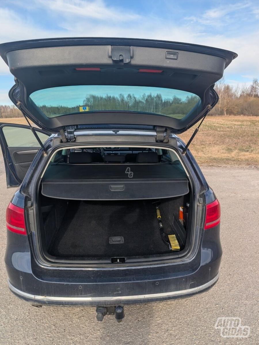 Zils Volkswagen Passat 2014 Šauļi, ar dzinēja tilpumu 1.60 L un nobraukumu 312 tūkst. km par 5200 €, foto 8 vietnē AUTOMOTO.COM.LV