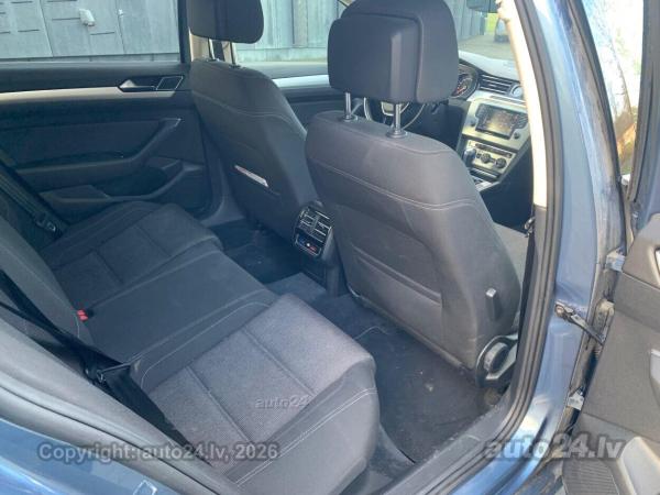 Blue Volkswagen Passat 2015 in Rapla, with an engine capacity of 1.60 L and mileage of 197 thousand km for 11499 €, photo 11 on AUTOMOTO.COM.LV