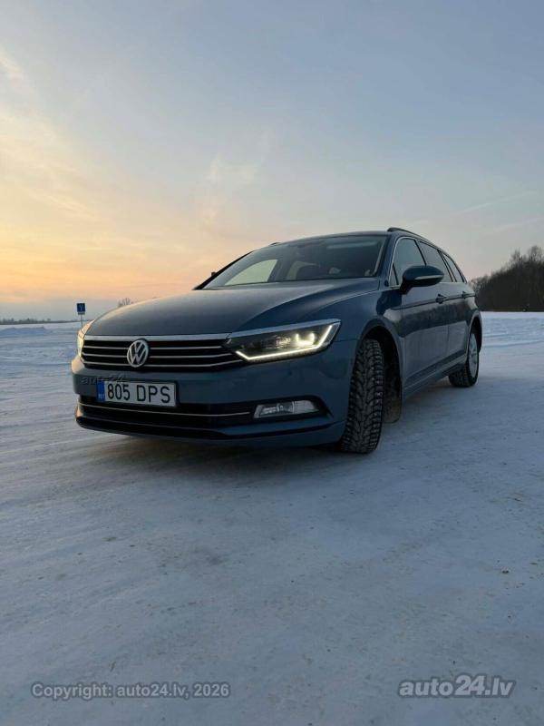Blue Volkswagen Passat 2015 in Polva, with an engine capacity of 1.60 L and mileage of 323 thousand km for 9699 €, photo 2 on AUTOMOTO.COM.LV