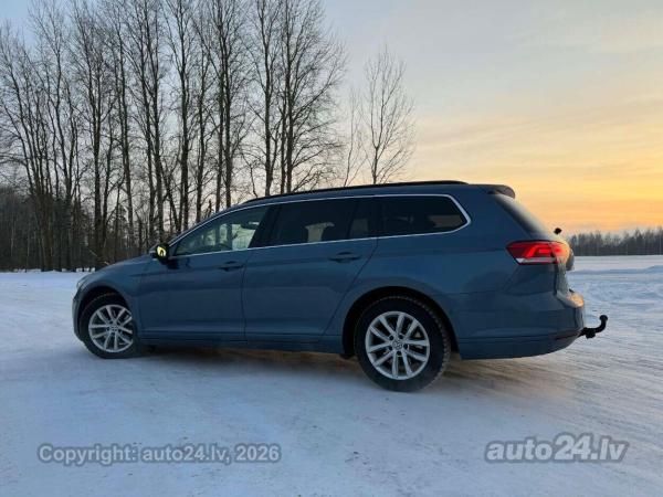 Blue Volkswagen Passat 2015 in Polva, with an engine capacity of 1.60 L and mileage of 323 thousand km for 9699 €, photo 5 on AUTOMOTO.COM.LV