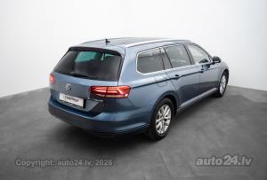 Blue Volkswagen Passat 2015 in Tallinn, with an engine capacity of 2.00 L and mileage of 217 thousand km for 10999 €, photo 4 on AUTOMOTO.COM.LV