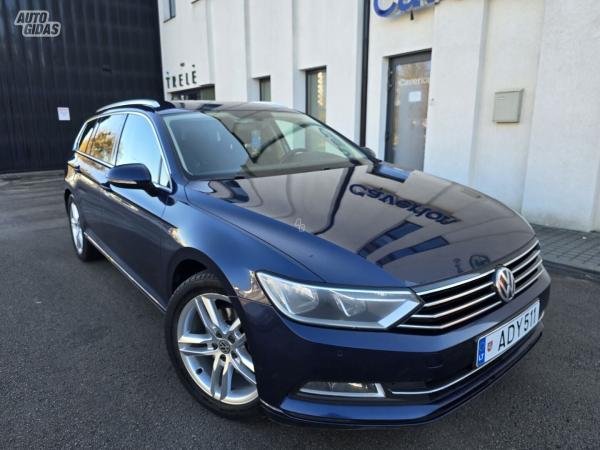 Blue Volkswagen Passat 2015 in Kaunas, with an engine capacity of 1.60 L and mileage of 299 thousand km for 7600 €, photo 1 on AUTOMOTO.COM.LV