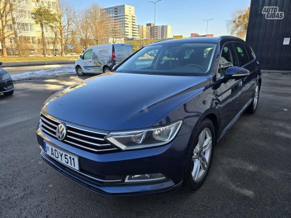 Blue Volkswagen Passat 2015 in Kaunas, with an engine capacity of 1.60 L and mileage of 299 thousand km for 7600 €, photo 10 on AUTOMOTO.COM.LV