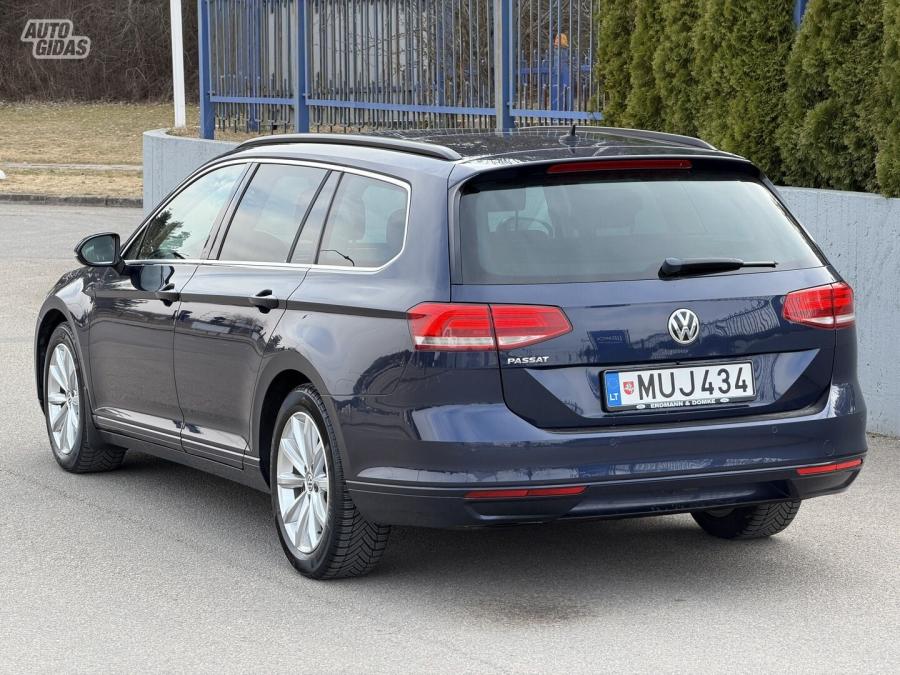 Blue Volkswagen Passat 2015 in Vilnius, with an engine capacity of 2.00 L and mileage of 294 thousand km for 9400 €, photo 2 on AUTOMOTO.COM.LV