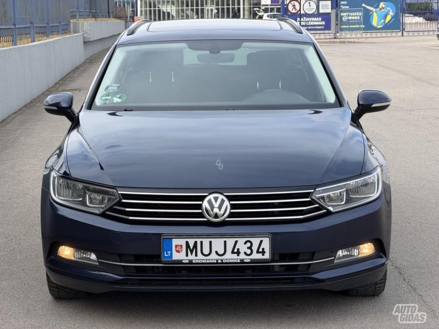Blue Volkswagen Passat 2015 in Vilnius, with an engine capacity of 2.00 L and mileage of 294 thousand km for 9400 €, photo 8 on AUTOMOTO.COM.LV
