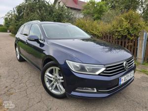 Blue Volkswagen Passat 2015 in Kaunas, with an engine capacity of 1.60 L and mileage of 303 thousand km for 7300 €, photo  on AUTOMOTO.COM.LV